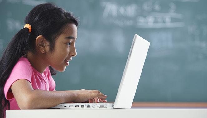 Top 5 Dangers of internet for kids, Read this to keep your child safe